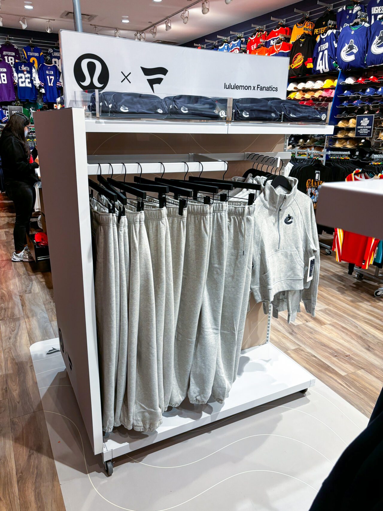 Lids & Lululemon Collaboration MODify™ Retail Fixtures - SEG Systems